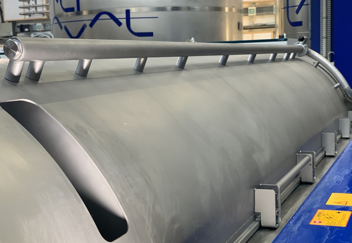 Shortening planned servicing downtime through ongoing communication ...